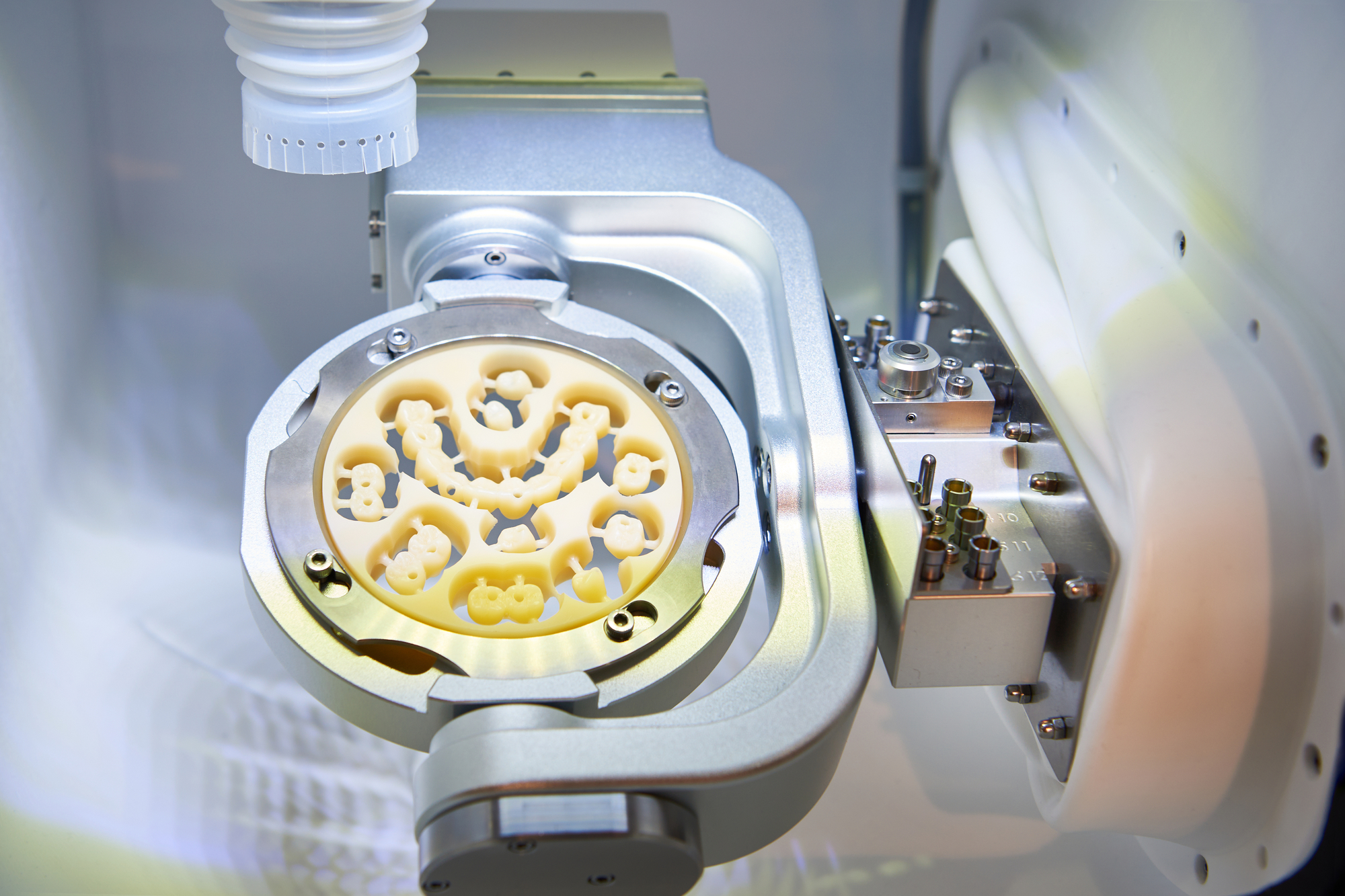 What is a Dental Milling Machine? Basic Knowledge and Challenges ...
